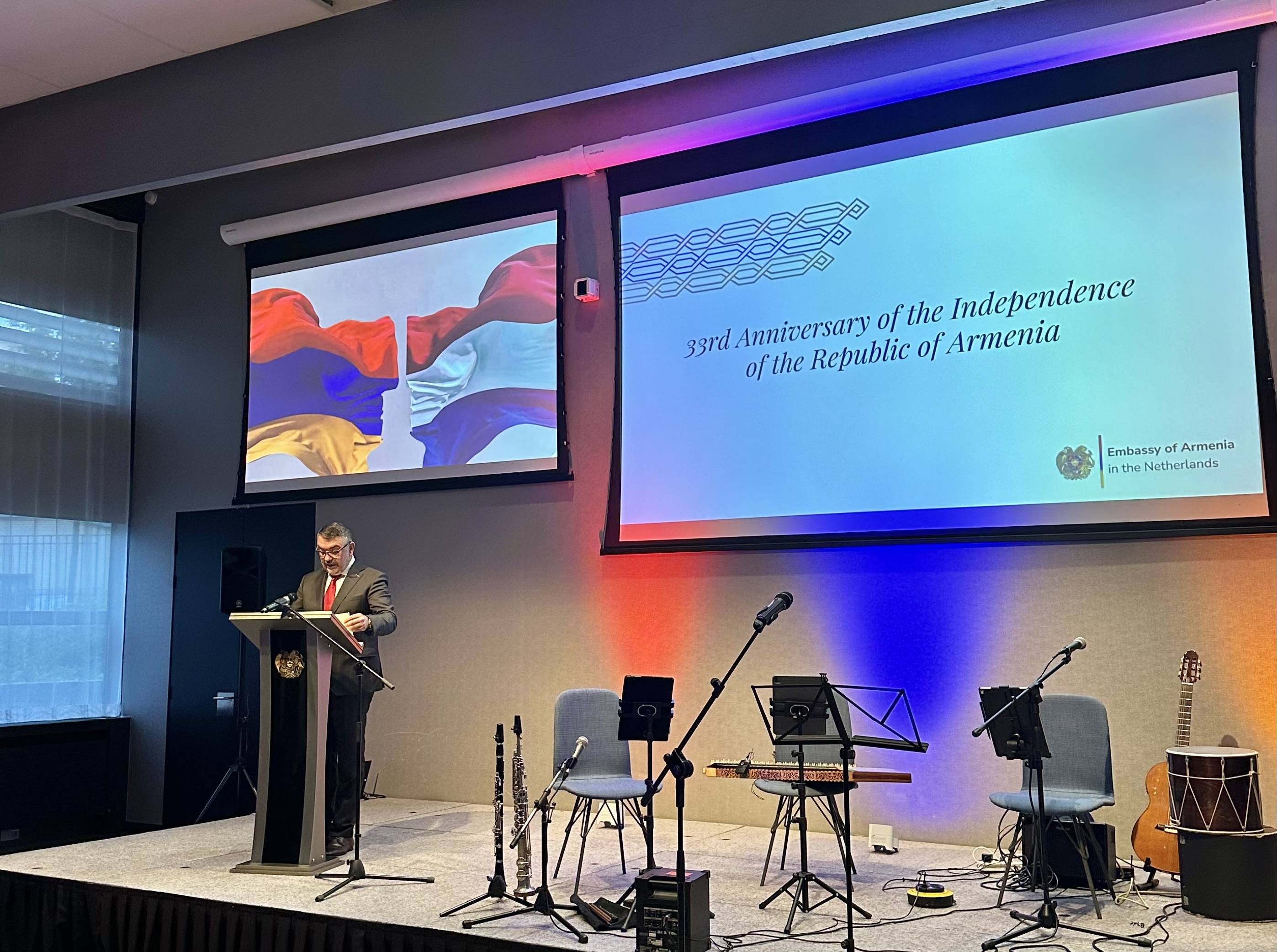Reception dedicated to the 33rd Anniversary of the Independence of the ...